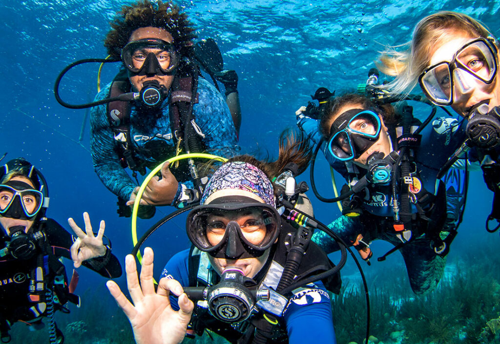 Dive Friends Bonaire | We are your dive friends!